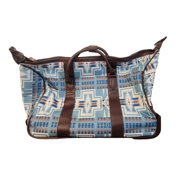 Pendleton | Storage & Organization | Pendleton Rolling Duffle Bag ...